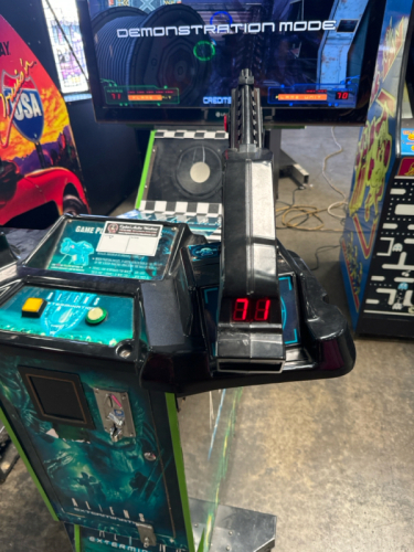 ALIENS EXTERMINATION SHOOTER ARCADE GAME