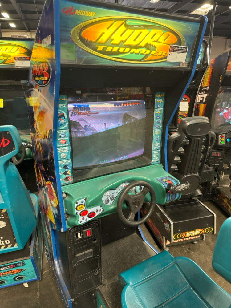 HYDRO THUNDER SITDOWN BOAT RACING ARCADE GAME