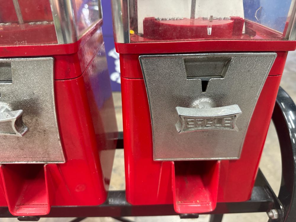 6 HEAD - 6 SMALL CAPSULE VENDING RACK