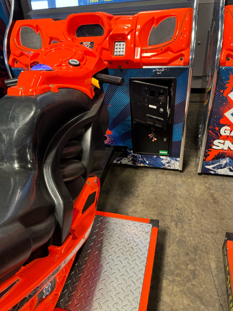 WINTER X-GAMES SNO-CROSS RAW THRILLS ARCADE GAME #2