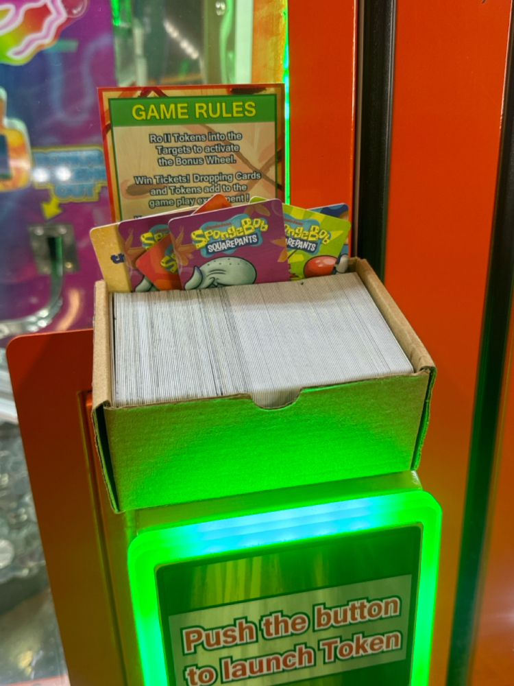 SPONGEBOB PINEAPPLE ARCADE 2 PLAYER COIN PUSHER TICKET REDEMPTION GAME