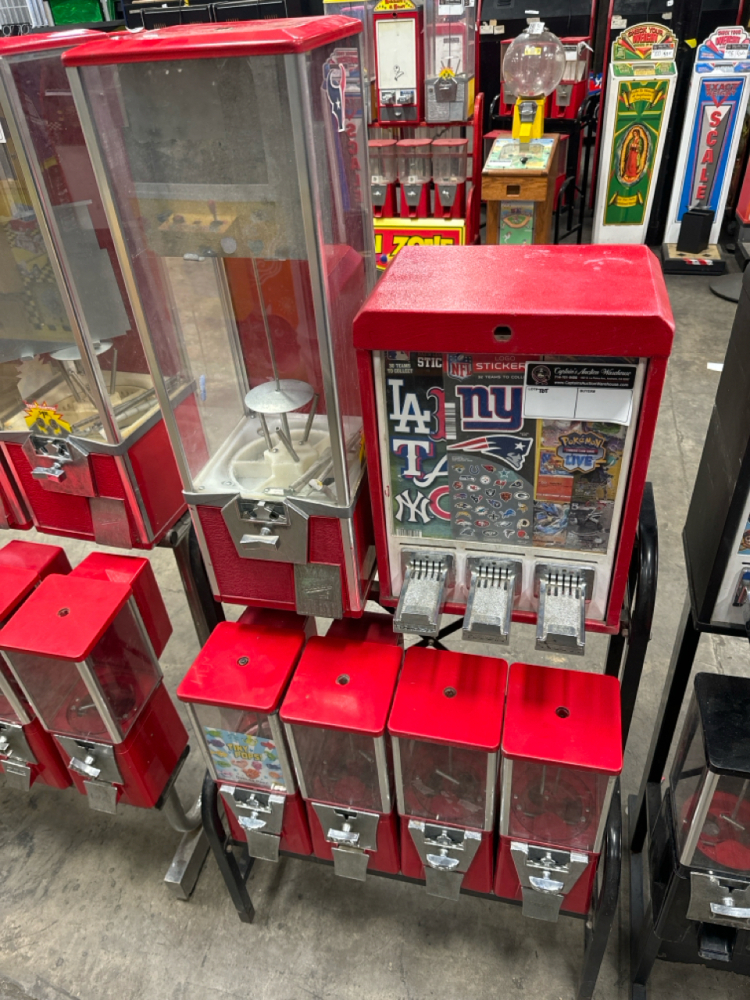 5 HEAD BULK VENDING W/ 3 SLOT STICKER DISPENSER