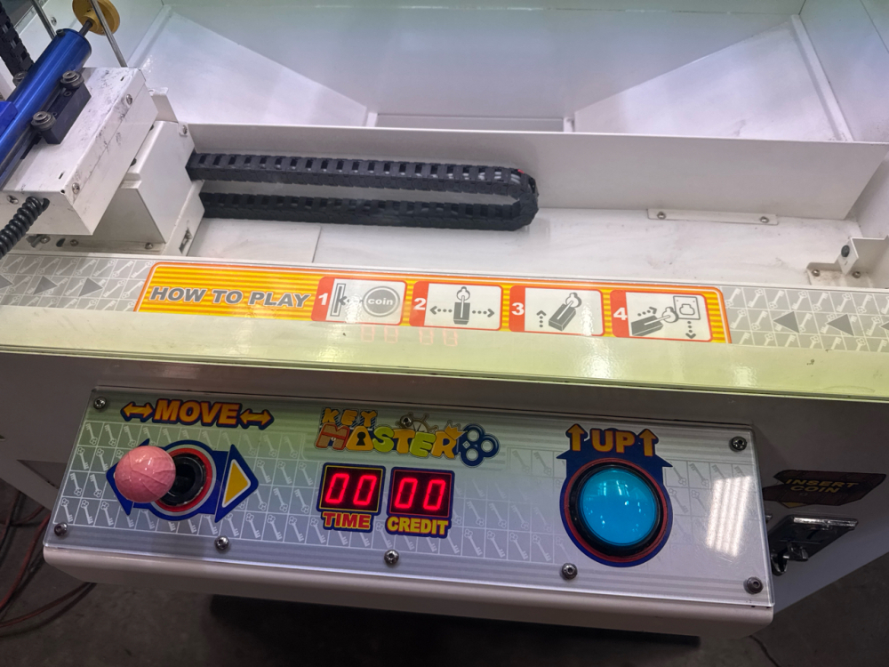 KEY MASTER INSTANT REDEMPTION PRIZE GAME SEGA KOMUSE