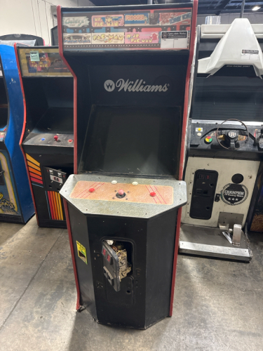WILLIAMS MULTICADE UPRIGHT ARCADE GAME