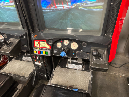 SEGA SUPER GT RACING ARCADE GAME