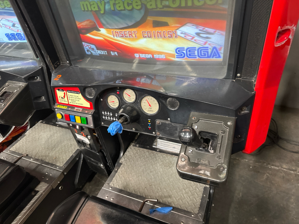 SEGA SUPER GT RACING ARCADE GAME