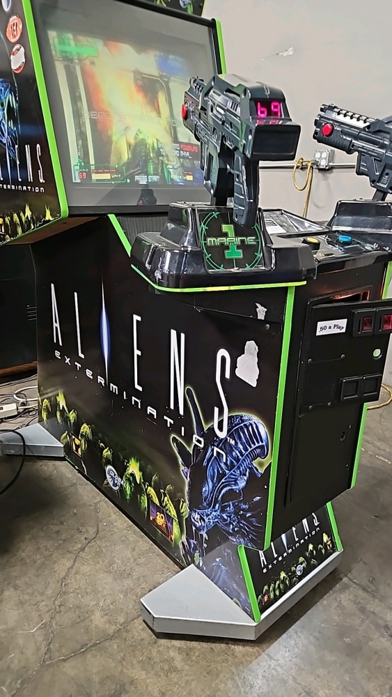 ALIENS EXTERMINATION FIXED GUN SHOOTER ARCADE GAME