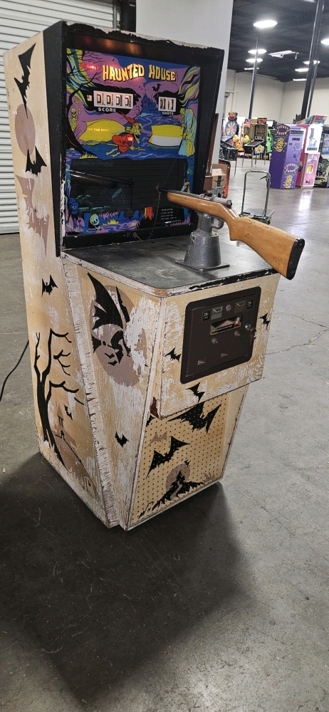 MIDWAY'S HAUNTED HOUSE RIFLE GALLERY ARCADE GAME COIN OP VINTAGE