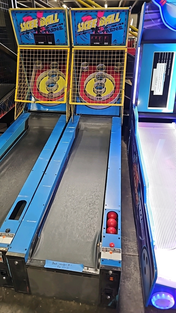 SKEEBALL X-TREME ALLEY ROLLER REDEMPTION ARCADE GAME #1
