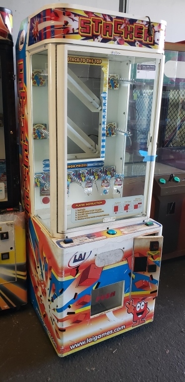 STACKER CLUB RED PRIZE REDEMPTION GAME