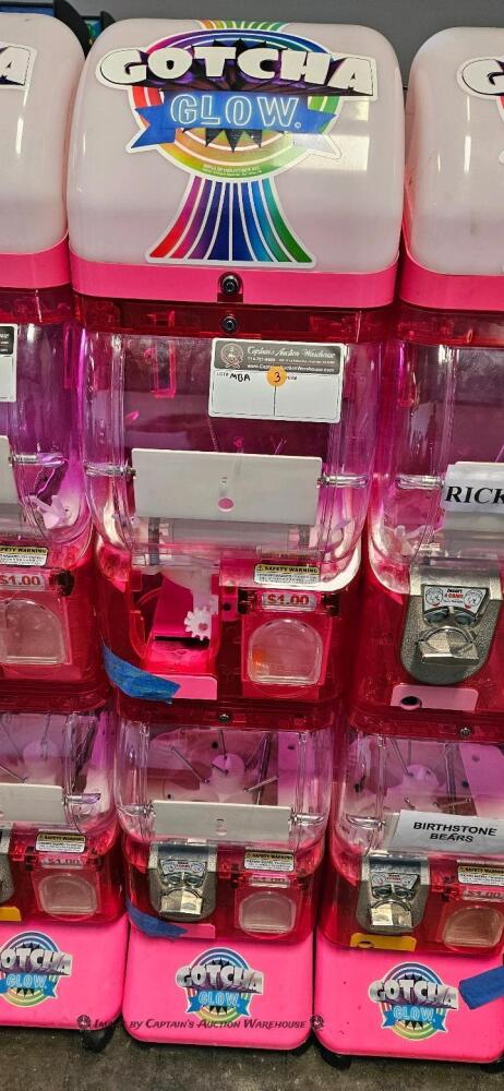 TOMY GOTCHA DUAL BIN SINGLE GLOW PINK CAPSULE VENDING STAND #3