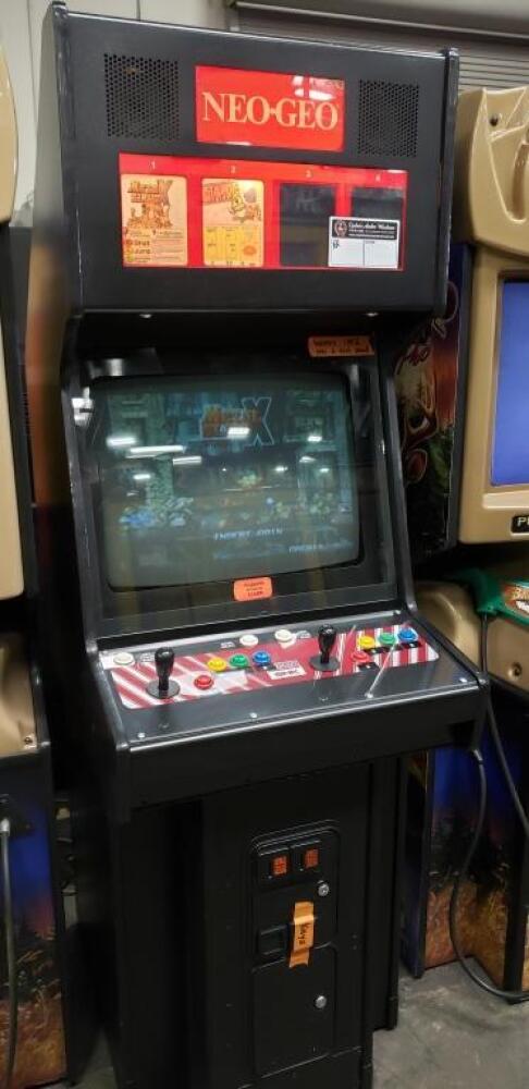 NEO GEO 2 SLOT SNK UPRIGHT ARCADE GAME