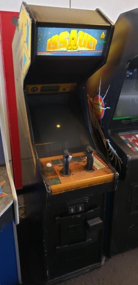 ASSAULT UPRIGHT ATARI CLASSIC ARCADE GAME