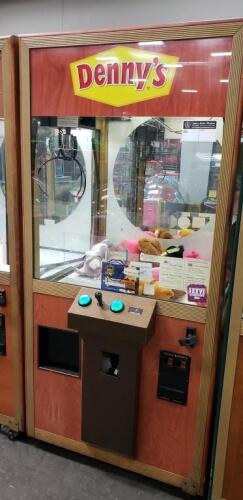 DENNY'S MISSION PLUSH CLAW CRANE MACHINE