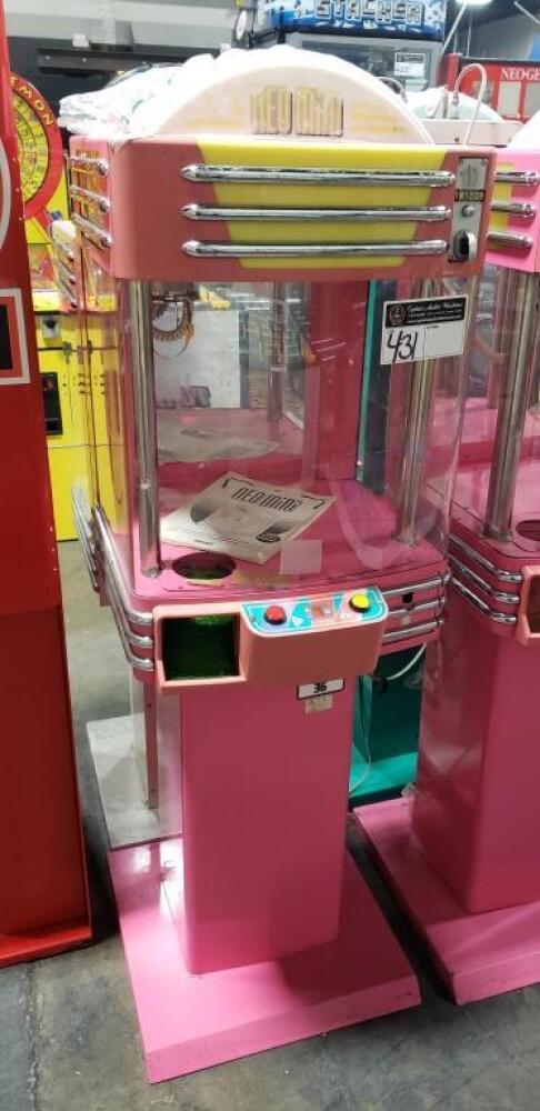 NEO GEO PINK SNK RETRO MINI CLAW MACHINE