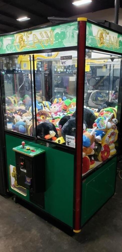 THE CLAW COASTAL PLUSH CLAW CRANE MACHINE