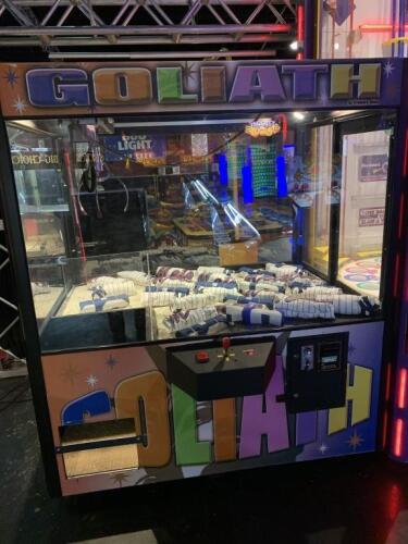 GOLIATH/ GOLIATH 60 PLUSH CLAW CRANE MACHINE