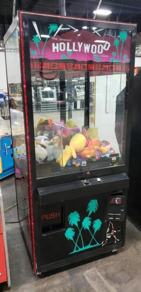 40 HOLLYWOOD PLUSH CLAW CRANE MACHINE