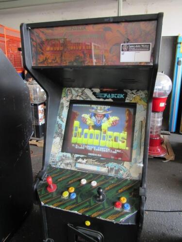BLOOD BROTHERS FABTEK 25 UPRIGHT ARCADE GAME