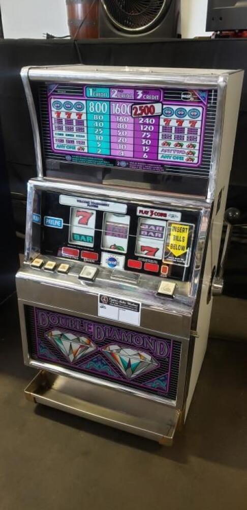 DOUBLE DIAMOND ANTIQUE TOURNAMENT SLOT MACHINE
