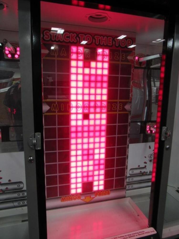 STACKER GIANT INSTANT PRIZE REDEMPTION GAME