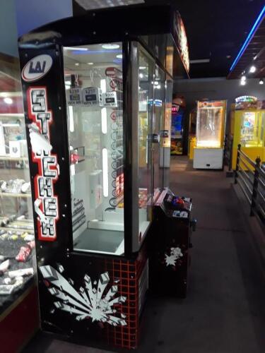 GIANT STACKER PRIZE REDEMPTION GAME LAI GAMES