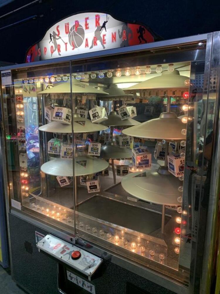 SUPER SPORTS ARENA INSTANT PRIZE MACHINE