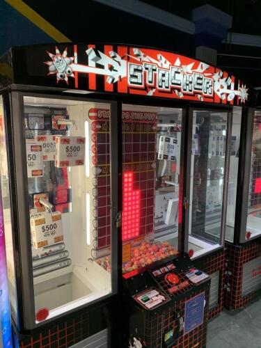 STACKER GIANT INSTANT GRAND PRIZE REDEMPTION GAME