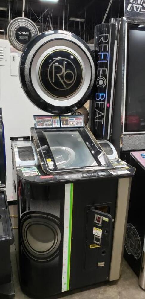 REFLEC BEAT RYTHYM MUSIC ARCADE GAME KONAMI