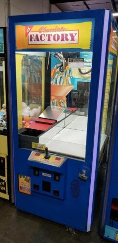 CHOCOLATE FACTORY CANDY BAR CLAW MACHINE #2