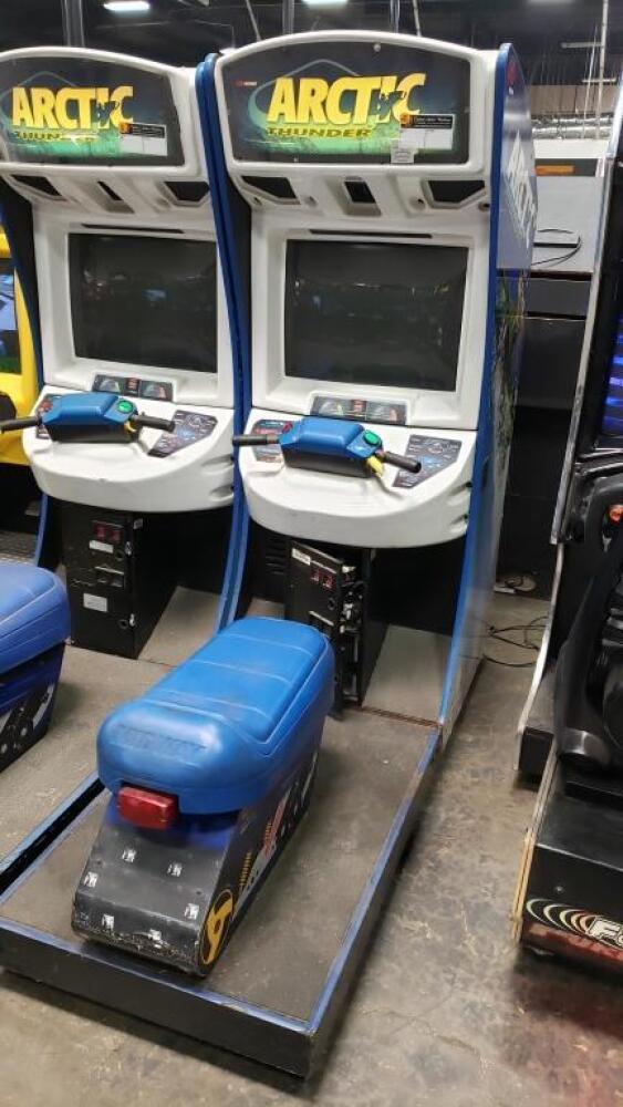ARCTIC THUNDER SNOW RACING ARCADE GAME MIDWAY #1