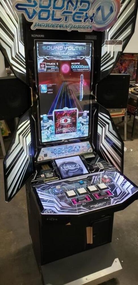 SOUND VOLTEX UPRIGHT RHYTHM MUSIC ARCADE GAME