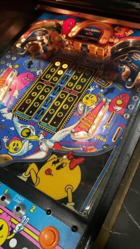 BABY PAC-MAN UPRIGHT PINBALL MACHINE BALLY