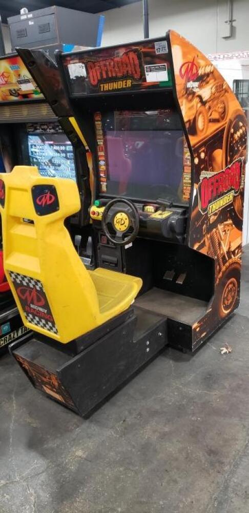 OFFROAD THUNDER RACING ARCADE GAME W/ LCD