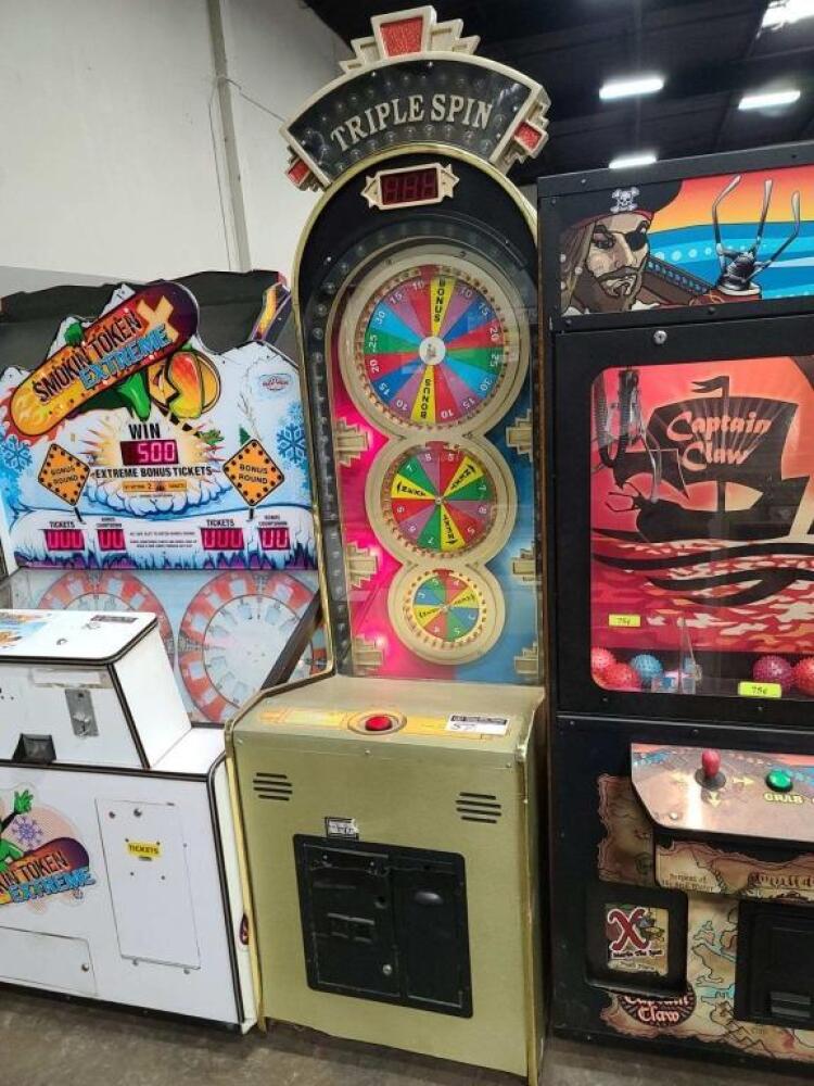 TRIPLE SPIN DELUXE TICKET REDEMPTION GAME