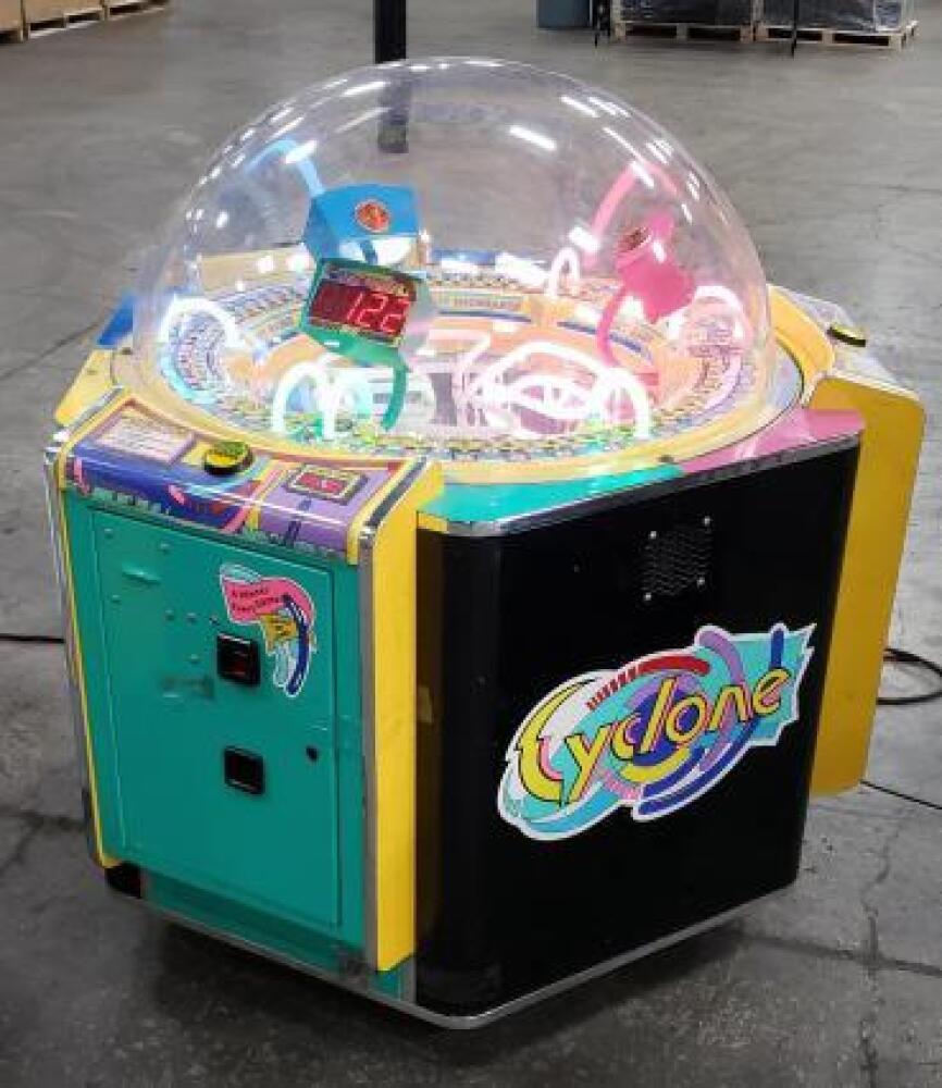 CYCLONE TICKET REDEMPTION GAME ICE 3 PLAYER