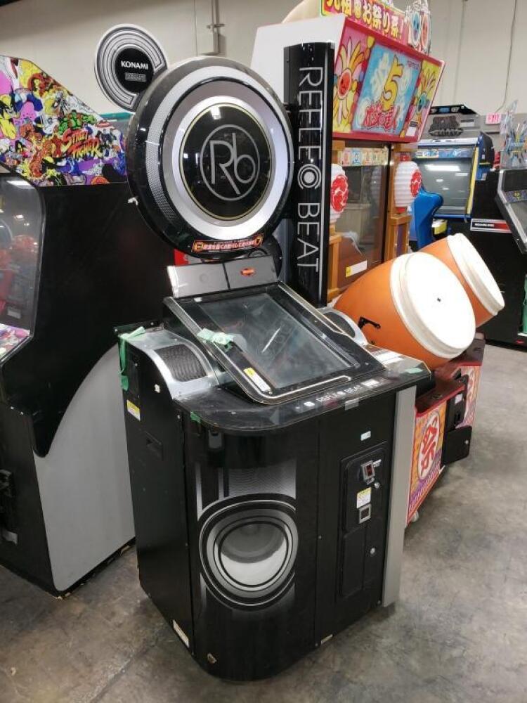 REFLEC BEAT KONAMI MUSIC ARCADE GAME