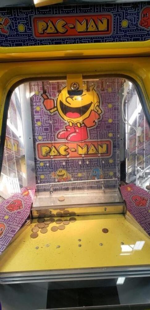 PAC-MAN 8 PLAYER COIN PUSHER TICKET REDEMPTION