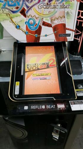 REFLEC BEAT MUSIC RYTHYM ARCADE GAME BEMANI