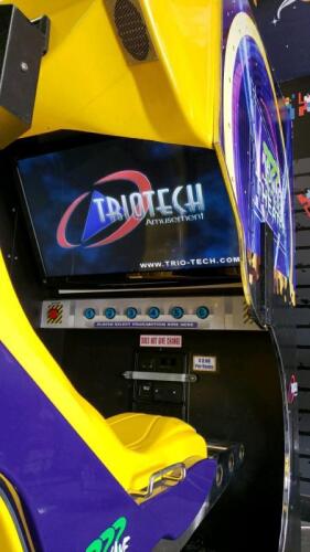 MAD WAVE MOTION THEATER 2 RIDER ATTRACTION ARCADE GAME