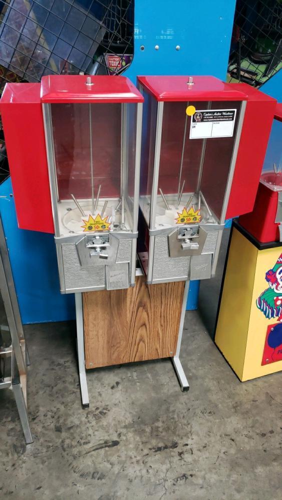 NORTHWESTERN 2-2 CAPSULE BULK VENDING RACK