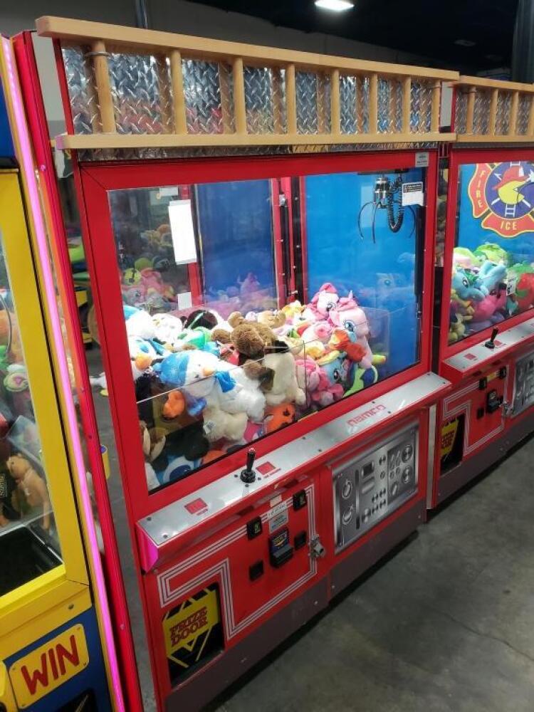60 FIRE ENGINE RED PLUSH CLAW CRANE MACHINE #4
