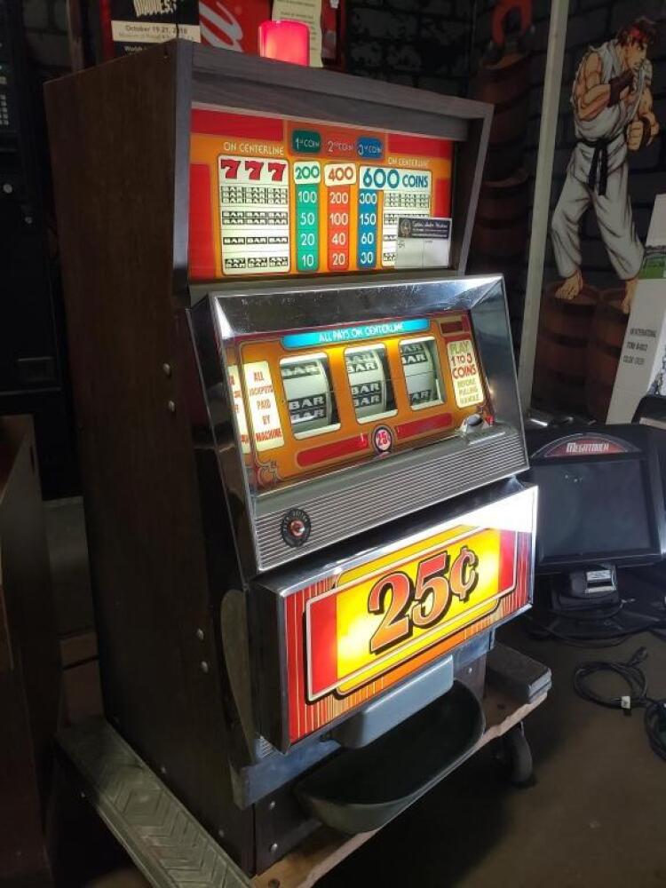 BALLY ANTIQUE SLOT GAMING MACHINE UPRIGHT