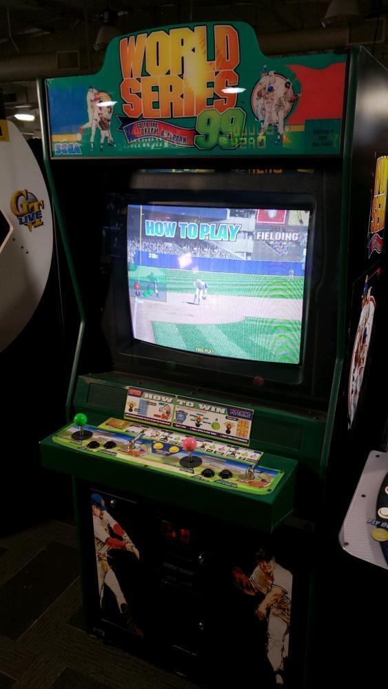 World Series 99 Baseball Arcade Game