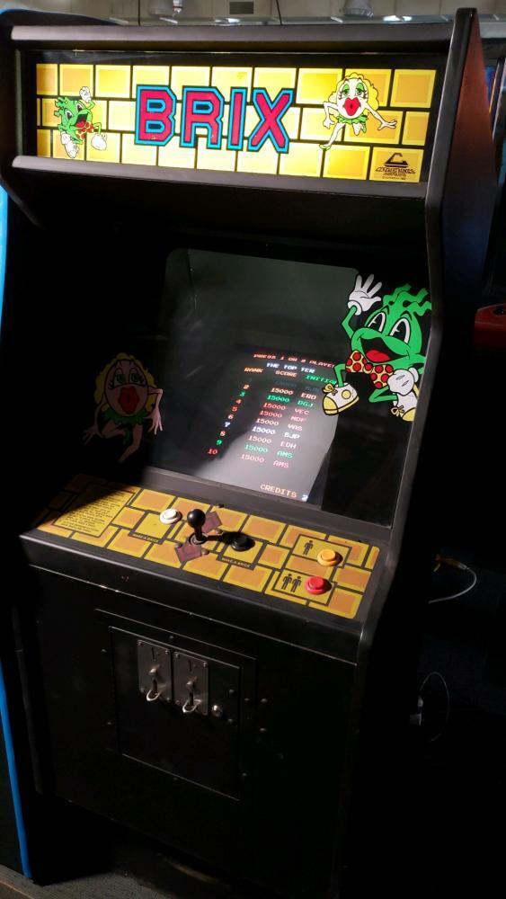 Brix Arcade Game