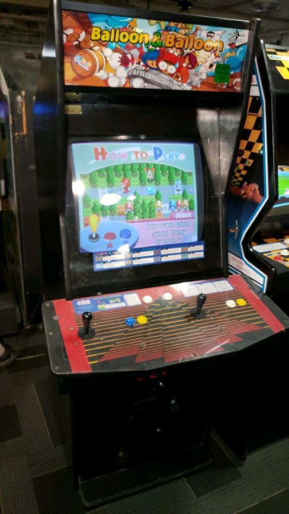 Balloon and Balloon Arcade Game