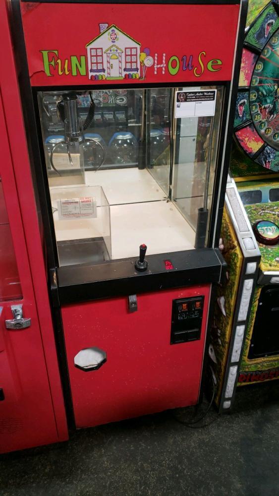 FUN HOUSE PLUSH CLAW CRANE MACHINE