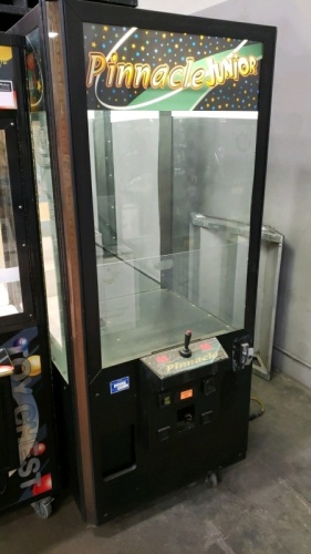 30 PINNACLE JR PLUSH CRANE MACHINE ICE