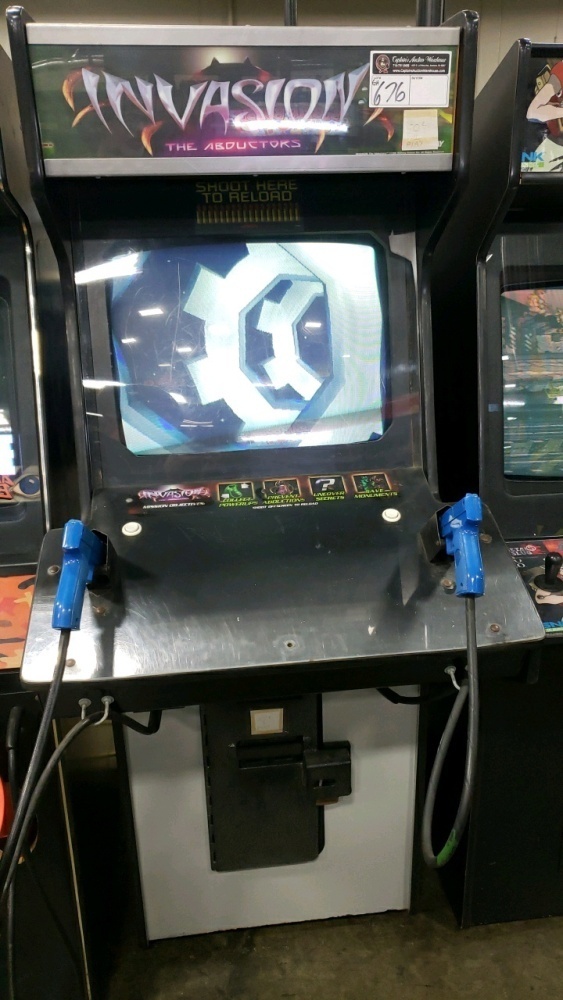 INVASION MIDWAY UPRIGHT SHOOTER ARCADE GAME