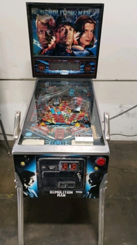 DEMOLITION MAN WIDEBODY PINBALL MACHINE PROJECT